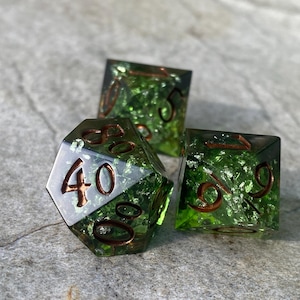 Dervish Springstep - Sharp Dnd Dice - Foil - Handmade Resin Dice Set ...