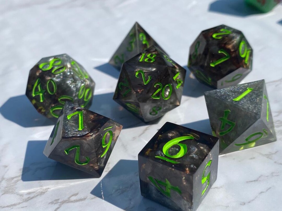 Falcon's Wing - Sharp Dnd Dice - Drip - Handmade Resin Dice Set for ...