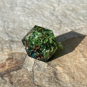 Dervish Springstep - Sharp Dnd Dice - Foil - Handmade Resin Dice Set ...