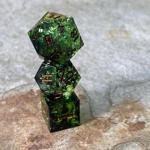 Dervish Springstep - Sharp Dnd Dice - Foil - Handmade Resin Dice Set ...