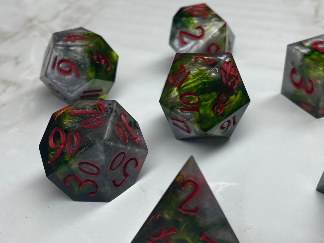 Serpent's Dagger Sharp Dnd Dice Drip Handmade Resin Dice Set for ...
