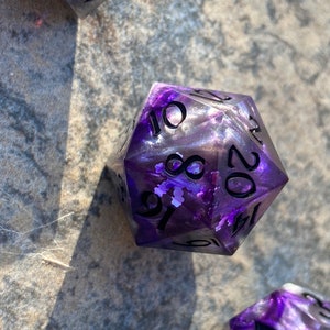 Handmade Resin DND Dice Set "sossal Frostbite" | Custom Sharp Edge ...