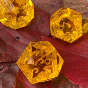 Honey Citrine - Sharp Dnd Dice - Clear - Handmade Resin Dice Set for ...