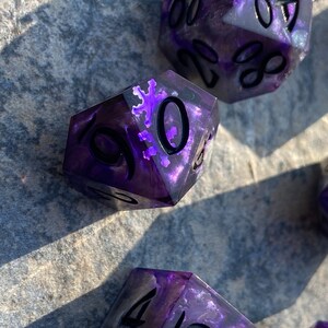 Handmade Resin DND Dice Set "sossal Frostbite" | Custom Sharp Edge ...