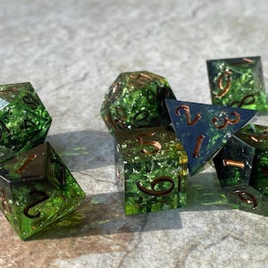 Dervish Springstep - Sharp Dnd Dice - Foil - Handmade Resin Dice Set ...