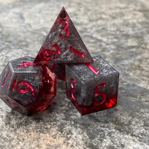 Barbarian's Blade - Sharp Dnd Dice - Drip - Handmade Resin Dice Set for ...
