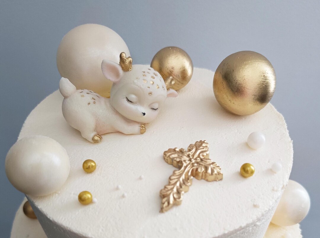 Fawn Cake Topper Baby Shower Party Candy Baking Baby Lying on a Pink ...