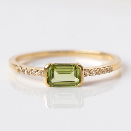 Art Deco Peridot Ring - Etsy