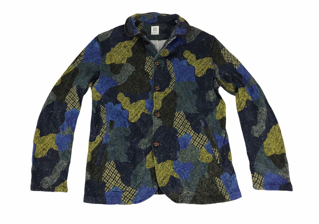 Vintage Style Graniph All Over Ethic Native Culture Design Classic ...