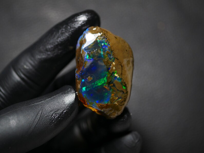 Natural Ethiopian Oil Opal Rough, AAA Fire Opal Stone, Raw Opal for ...