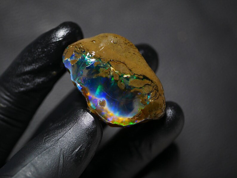 Natural Ethiopian Oil Opal Rough, AAA Fire Opal Stone, Raw Opal for ...