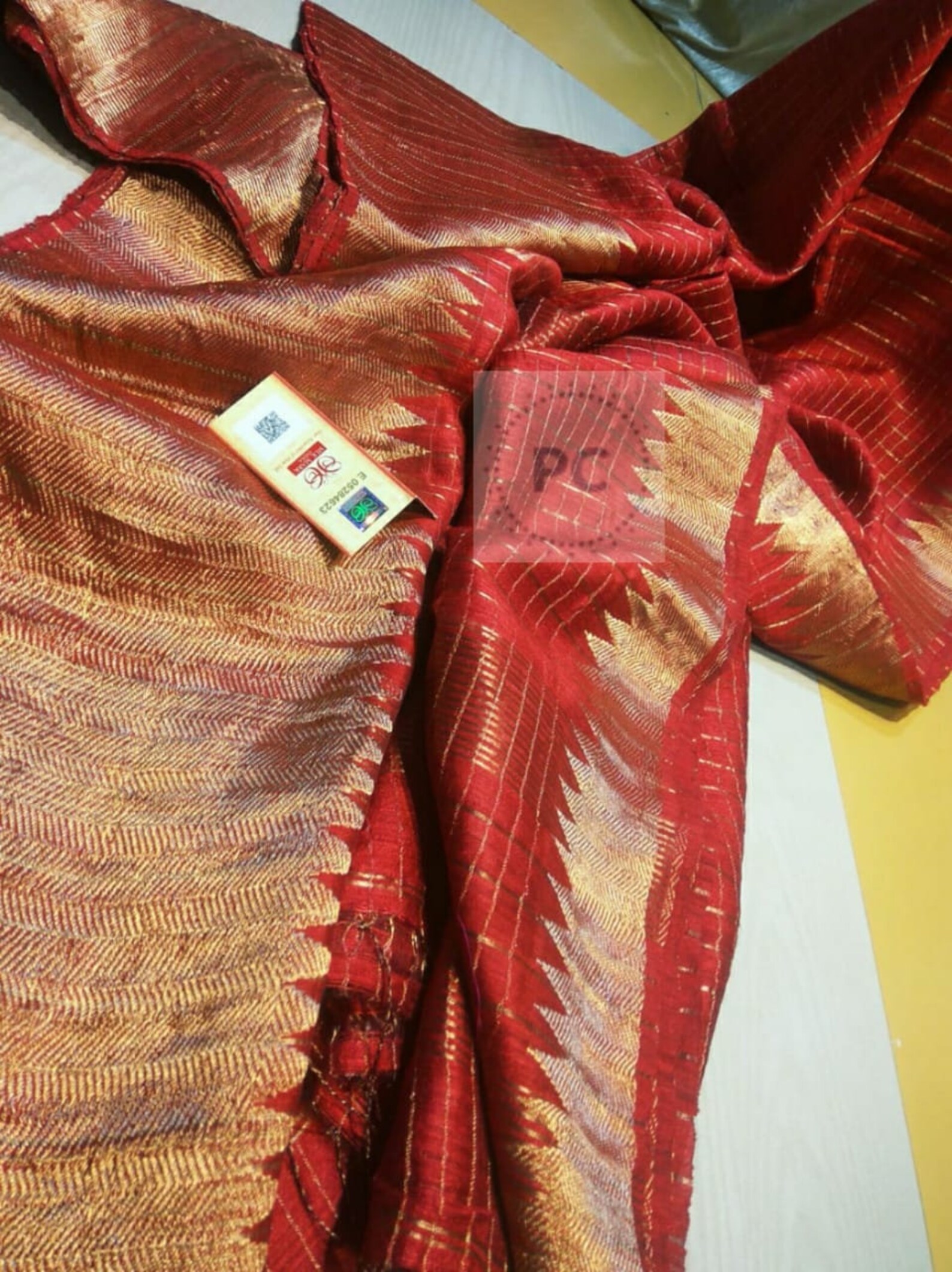 Matka Silk Handloom Check Saree/ Red Saree/banarasi Saree / - Etsy UK