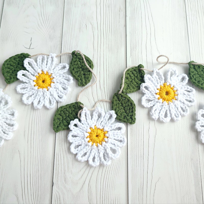 Daisy Garland - Etsy