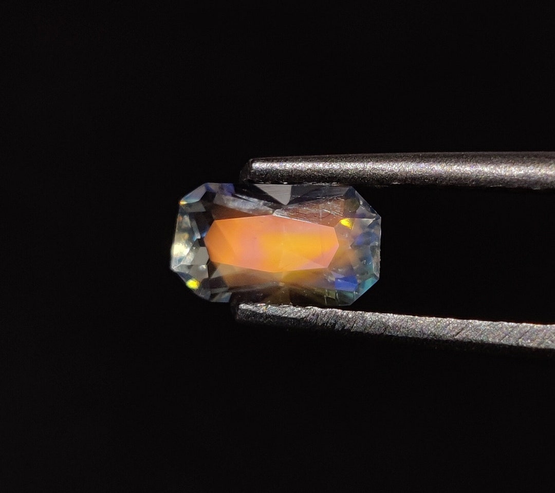 Natural Rainbow Andesine Labradorite: Octagon Gemstone, 0.54 Carat - Etsy