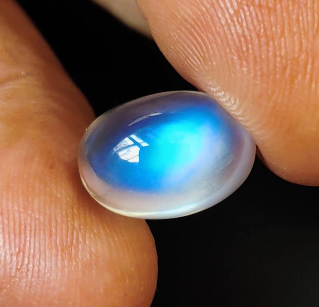 Royal Blue Moonstone Gemstone: 6.20 Carat Oval Cabochon - Etsy