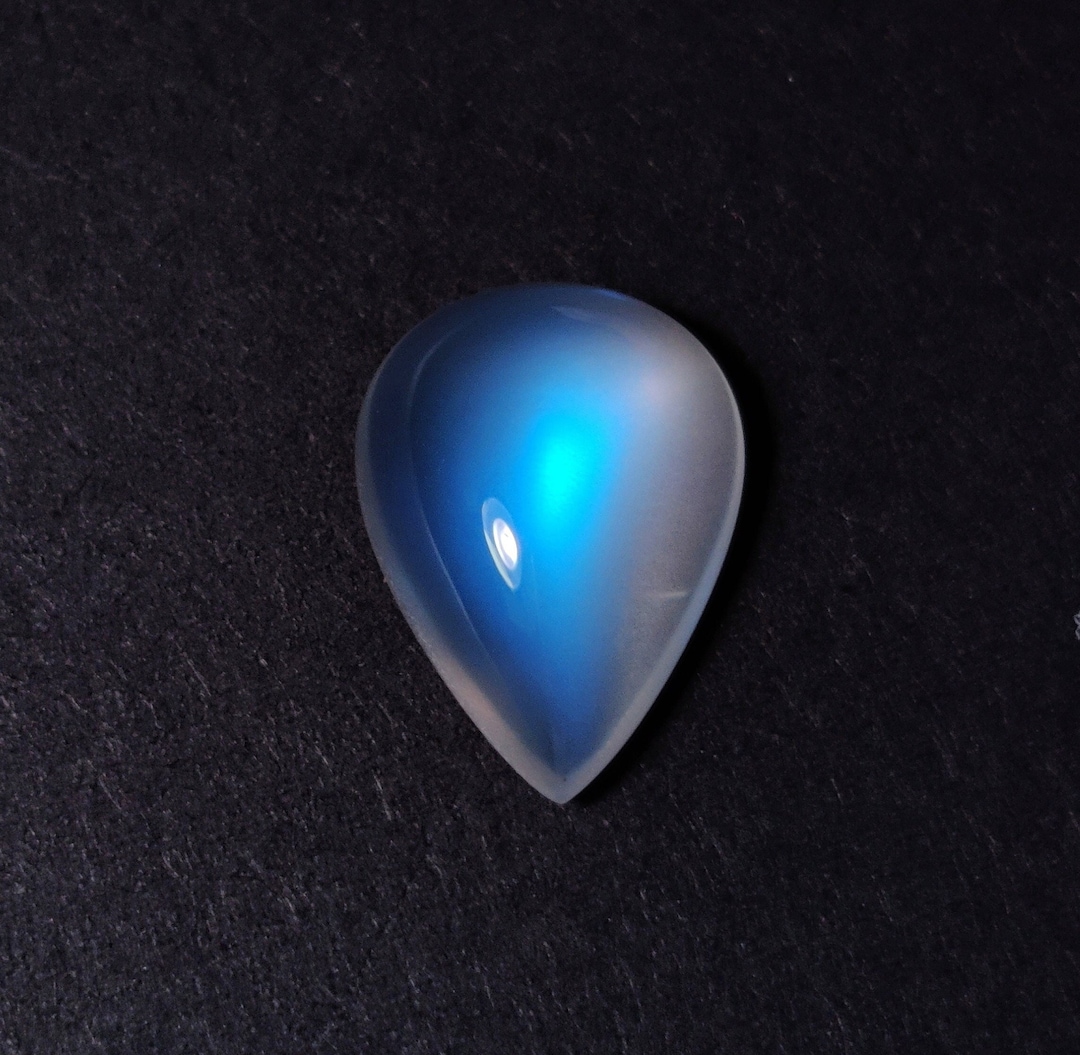 Royal Blue Moonstone/rainbow 100% Natural Sharp Blue Sheen/flashy Stone ...