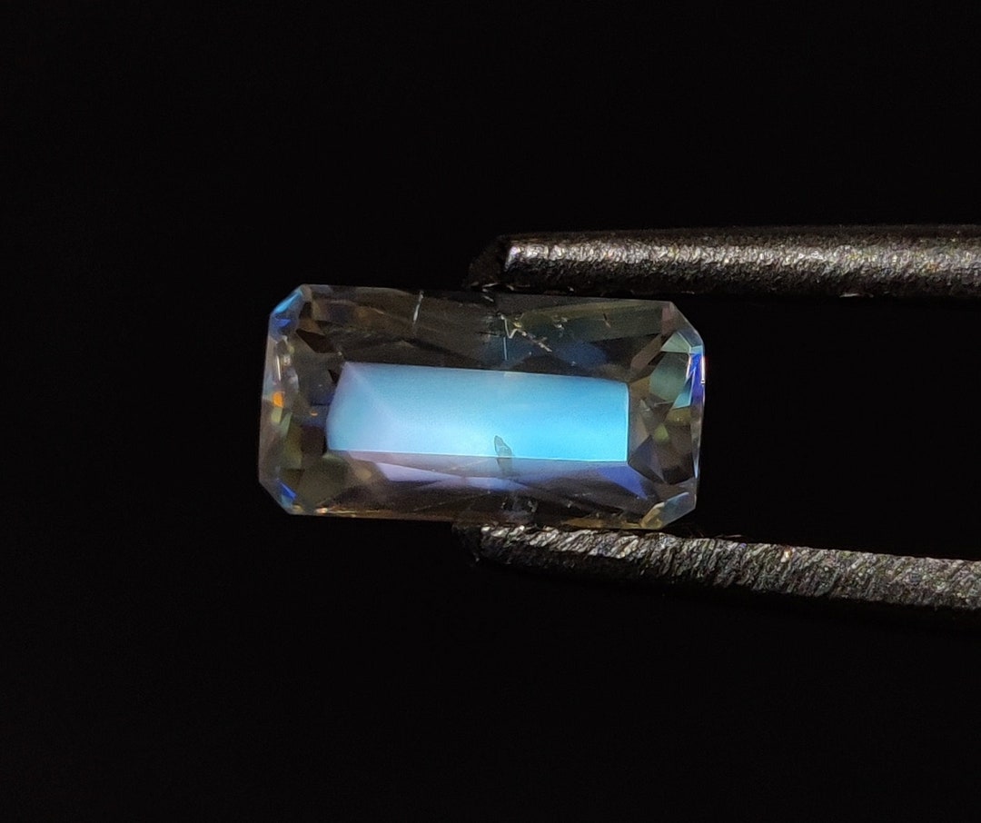 Natural Rainbow Andesine : Purple Lavender Octagon Gemstone (0.45 Carat ...