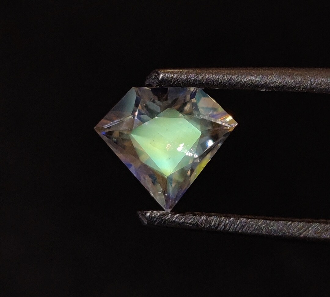 Rainbow Andesine Labradorite: Diamond Cut Gemstone, 0.54 Carat - Etsy