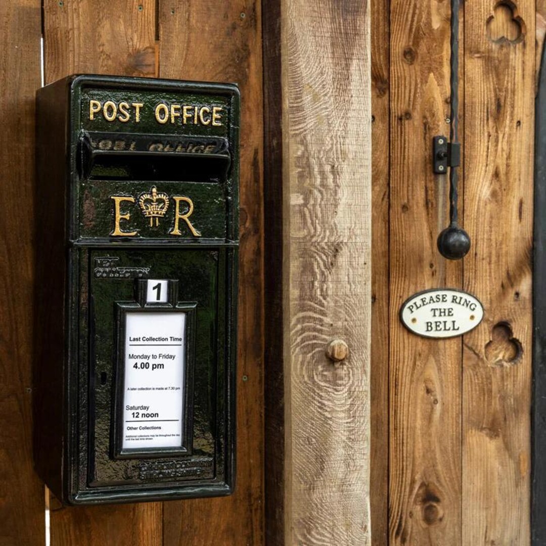 Black ER Letterbox Wall Mounted British Post Box - Etsy