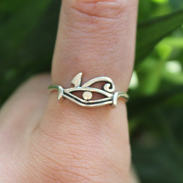 Eye Ring - Etsy
