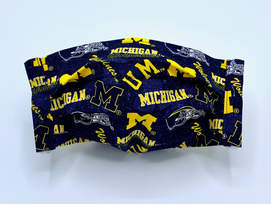 University of Michigan Wolverines Adult Face Mask With Nose Wire and ...