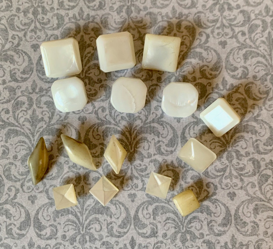 Vintage MOP Shank Buttons: Assorted Sizes, Set of 15 - Etsy