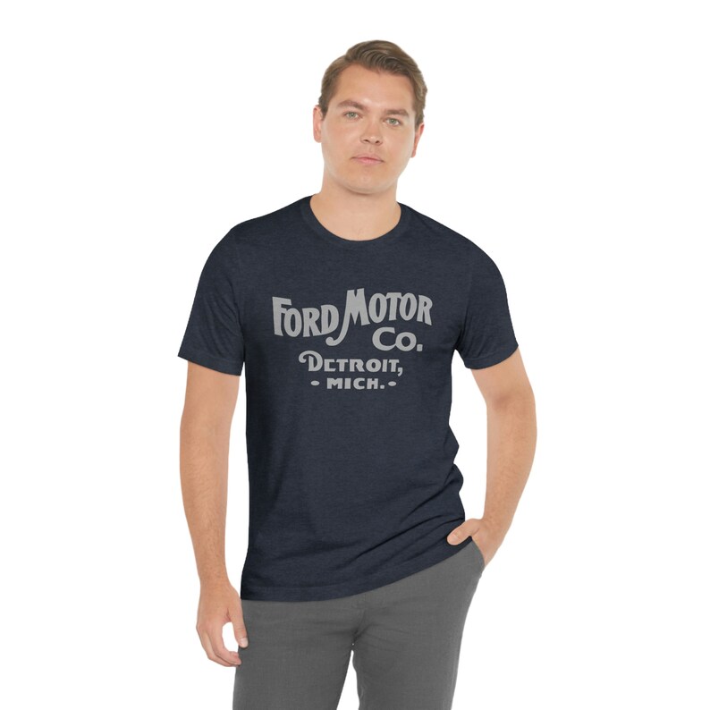 Vintage Ford Motor Co. T-shirt: Detroit Graphic Tee - Etsy