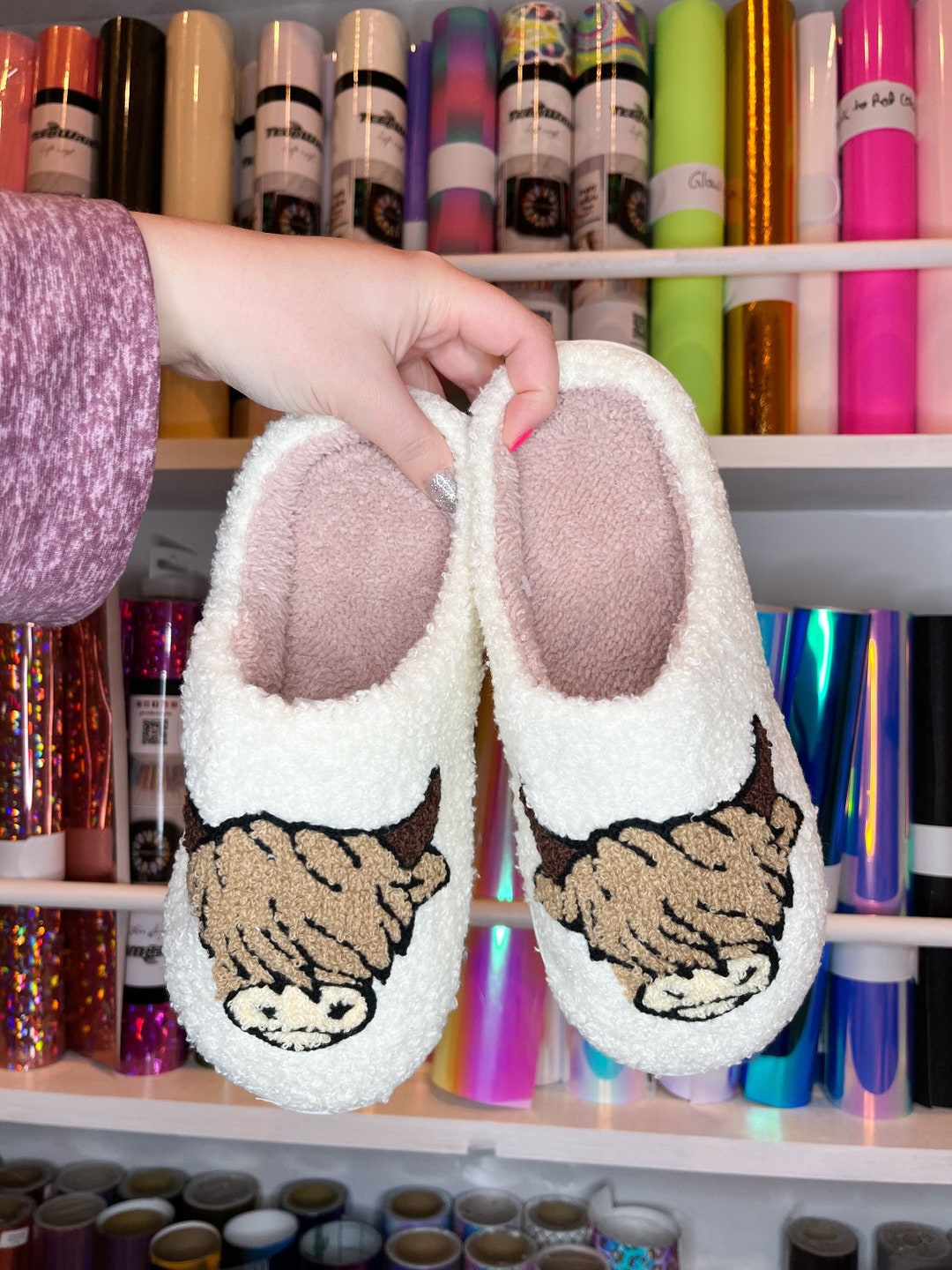 Highland Cow Slippers | Trendy Fuzzy Slippers | Cow Slippers | Womens ...