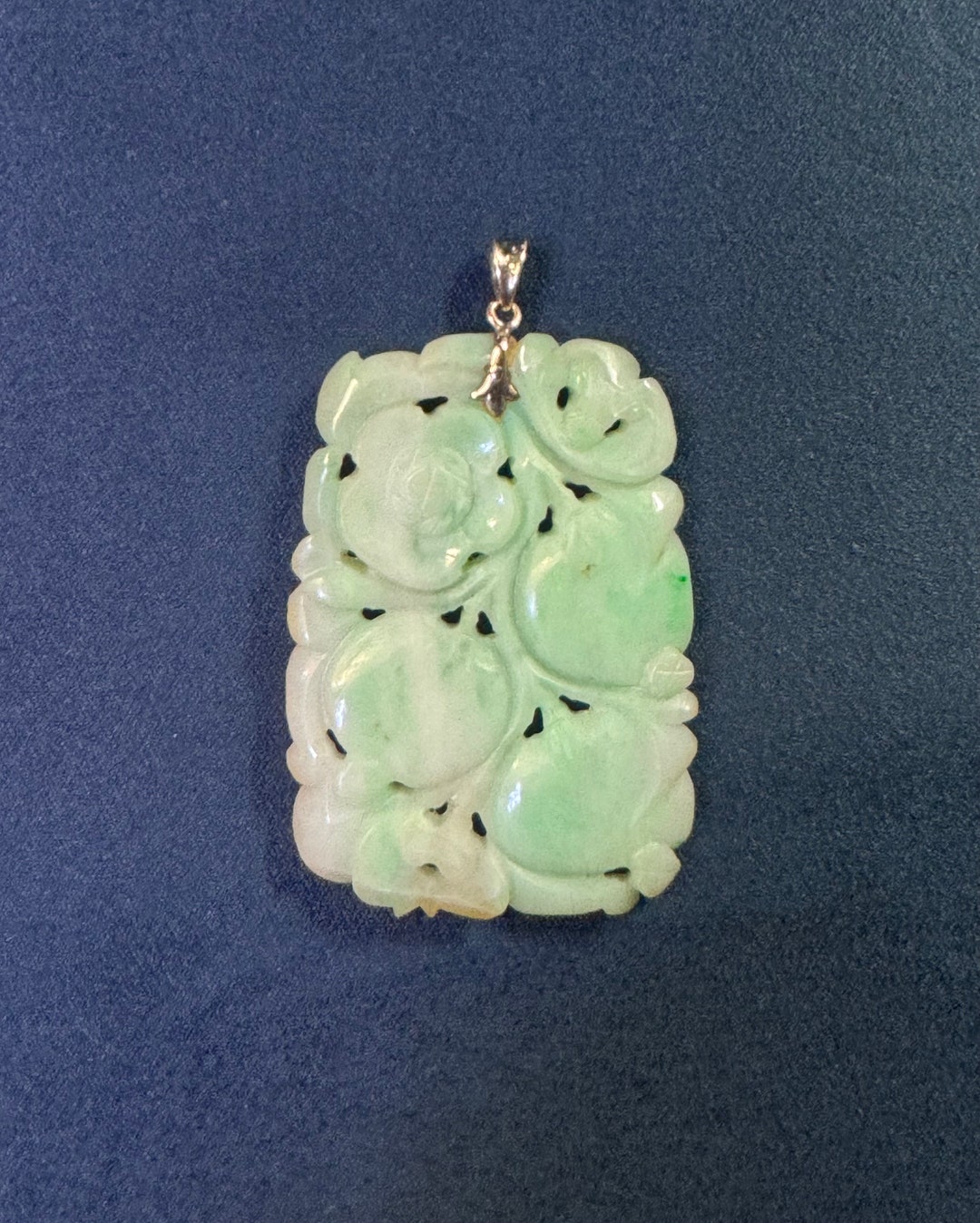 Vintage Carved Apple Jade Pendant 14k Gold - Etsy