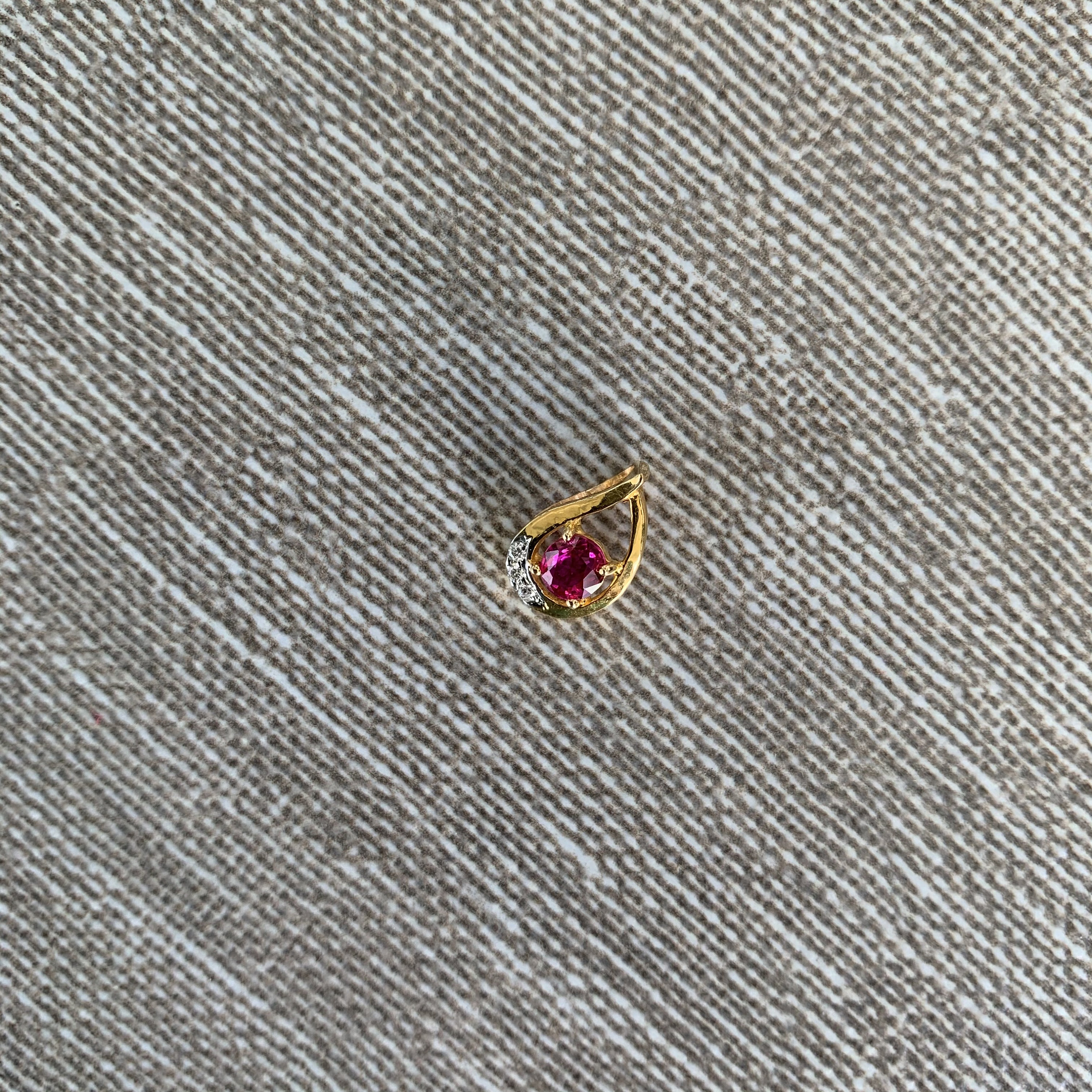Rubí birmano 05 ct y colgante de diamantes de talla - Etsy España
