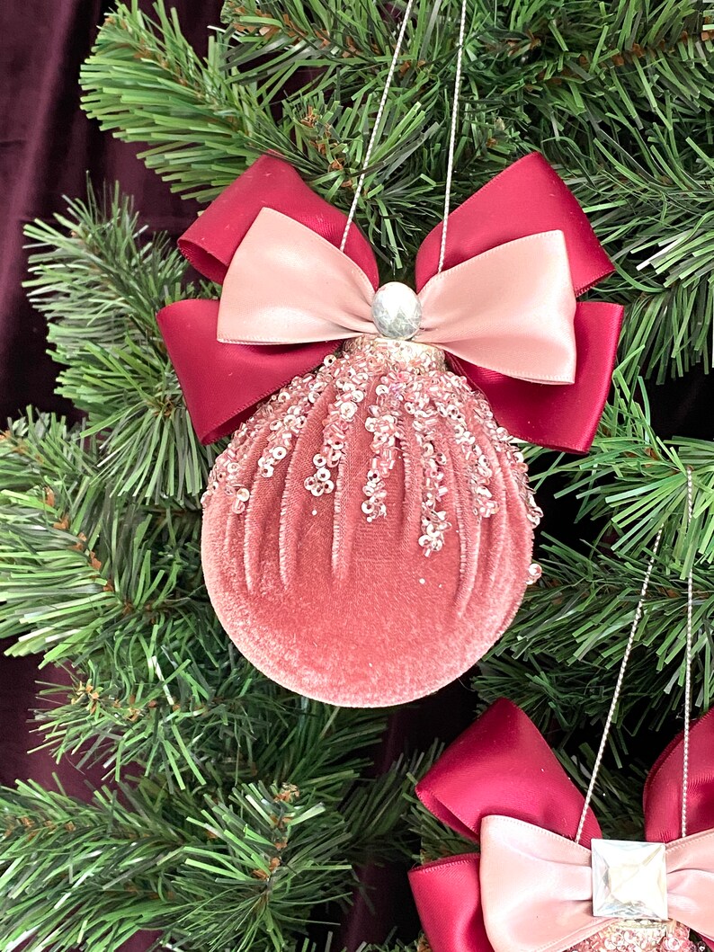 A Set of 3 Velvet Cover Baubles, Christmas Gift, Tree Decoration ...