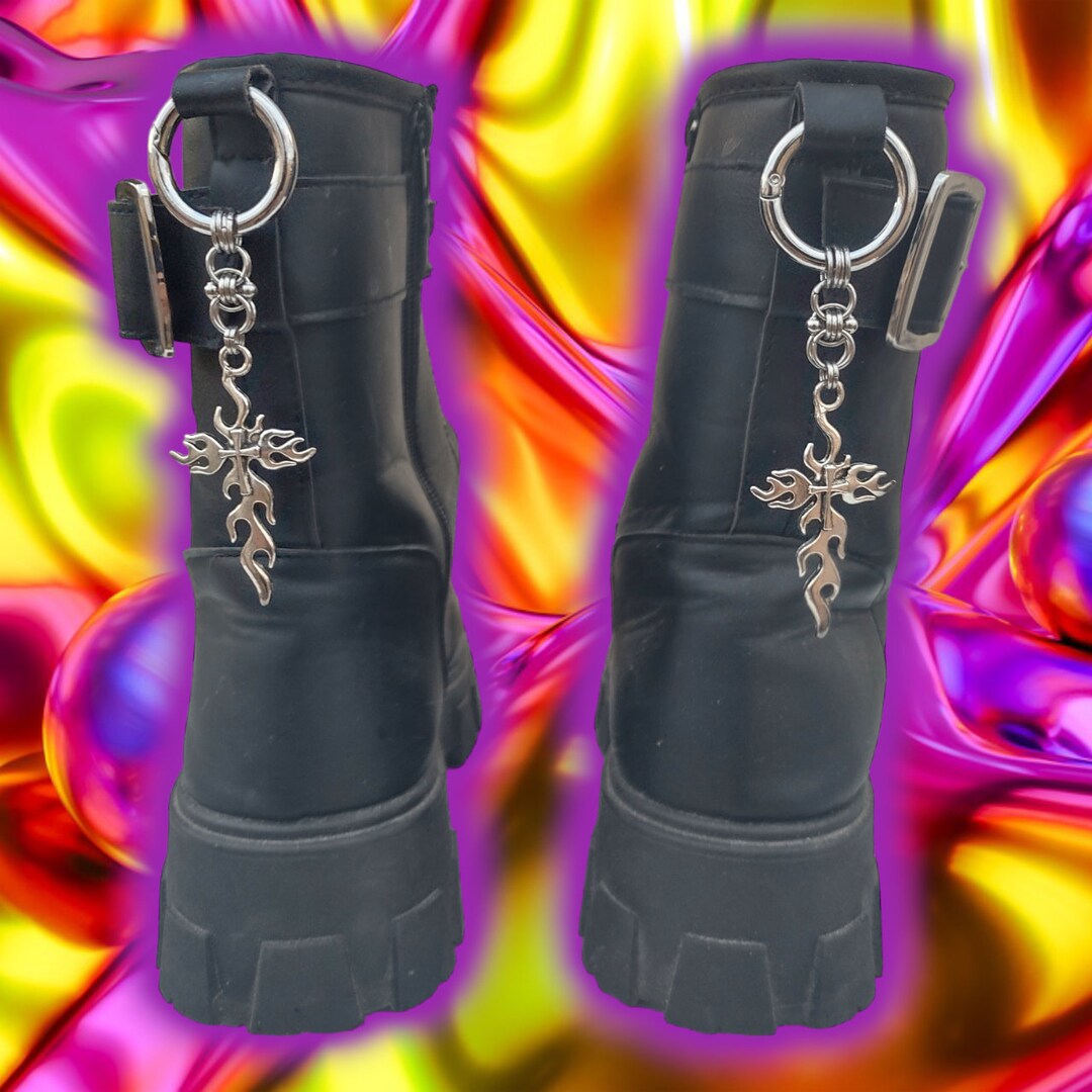 LIT Boot Charms Y2K Shoe Charms/goth Keychain/punk Shoe Clips Tooth and ...