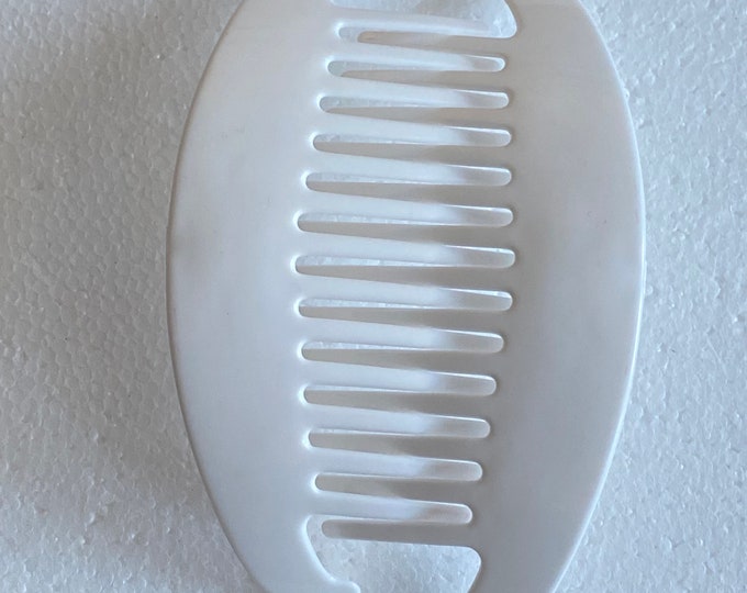 Vintage Peach, Blue, Brown and Cream Crazy Comb Style, Big Plastic Comb ...