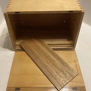 1960's Vintage Wooden Dovetail Rooster Chicken Bread Box Cutting Board ...