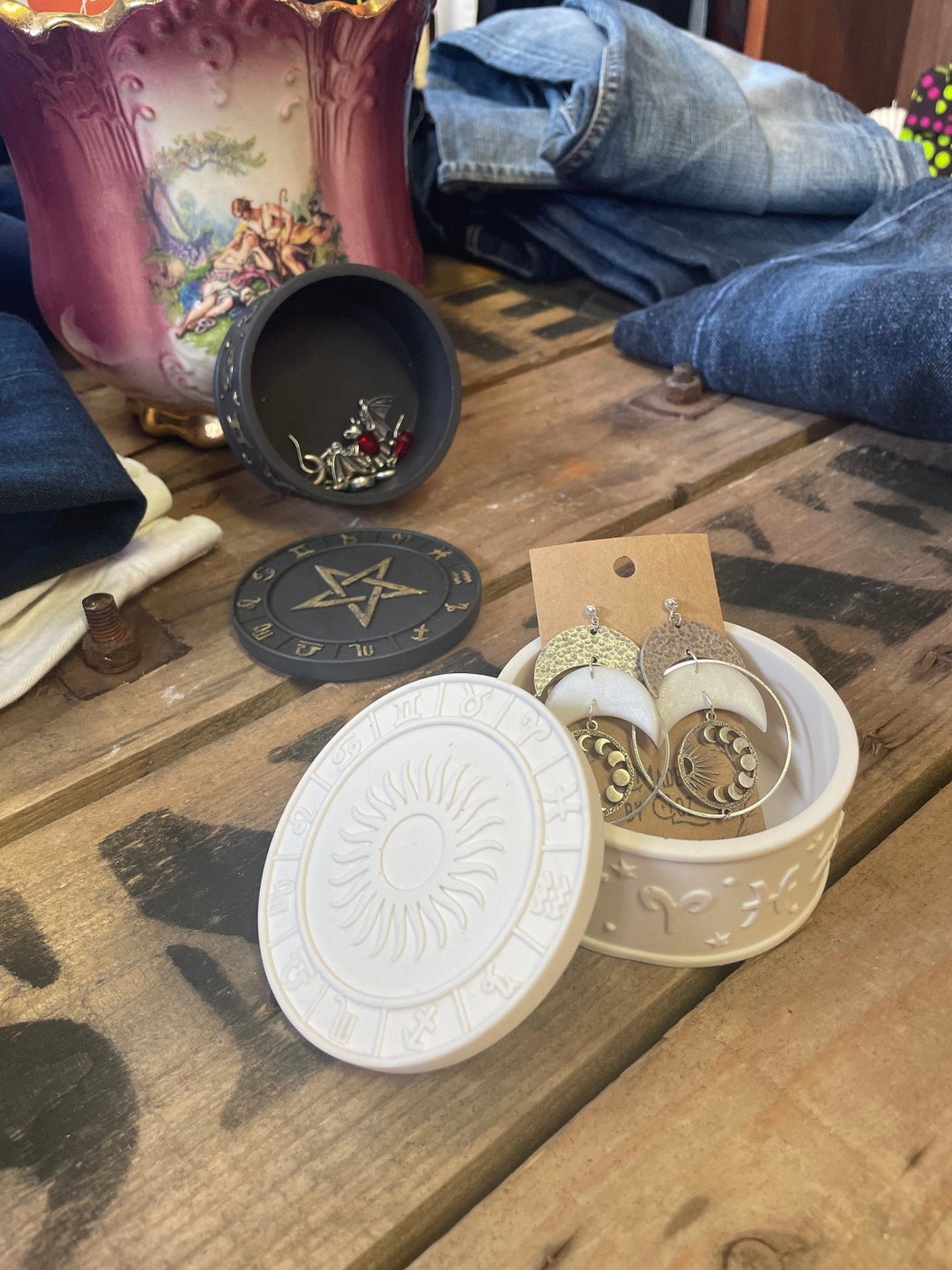 Trinket Box | Zodiac Signs | Horoscope | Start Signs | Pentagram | Sun ...