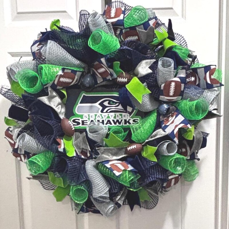 Seahawks Door Wreath - Etsy