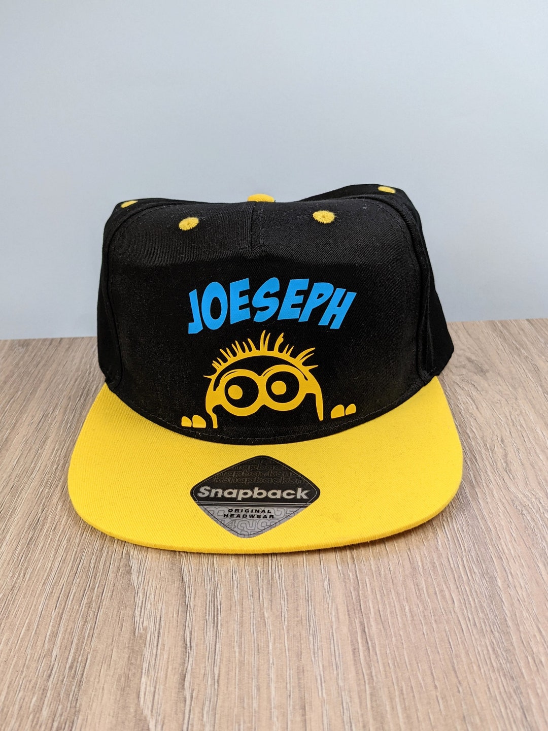 Minion Silhouette & Cartoon Name | Coloured Snapback Youth ...