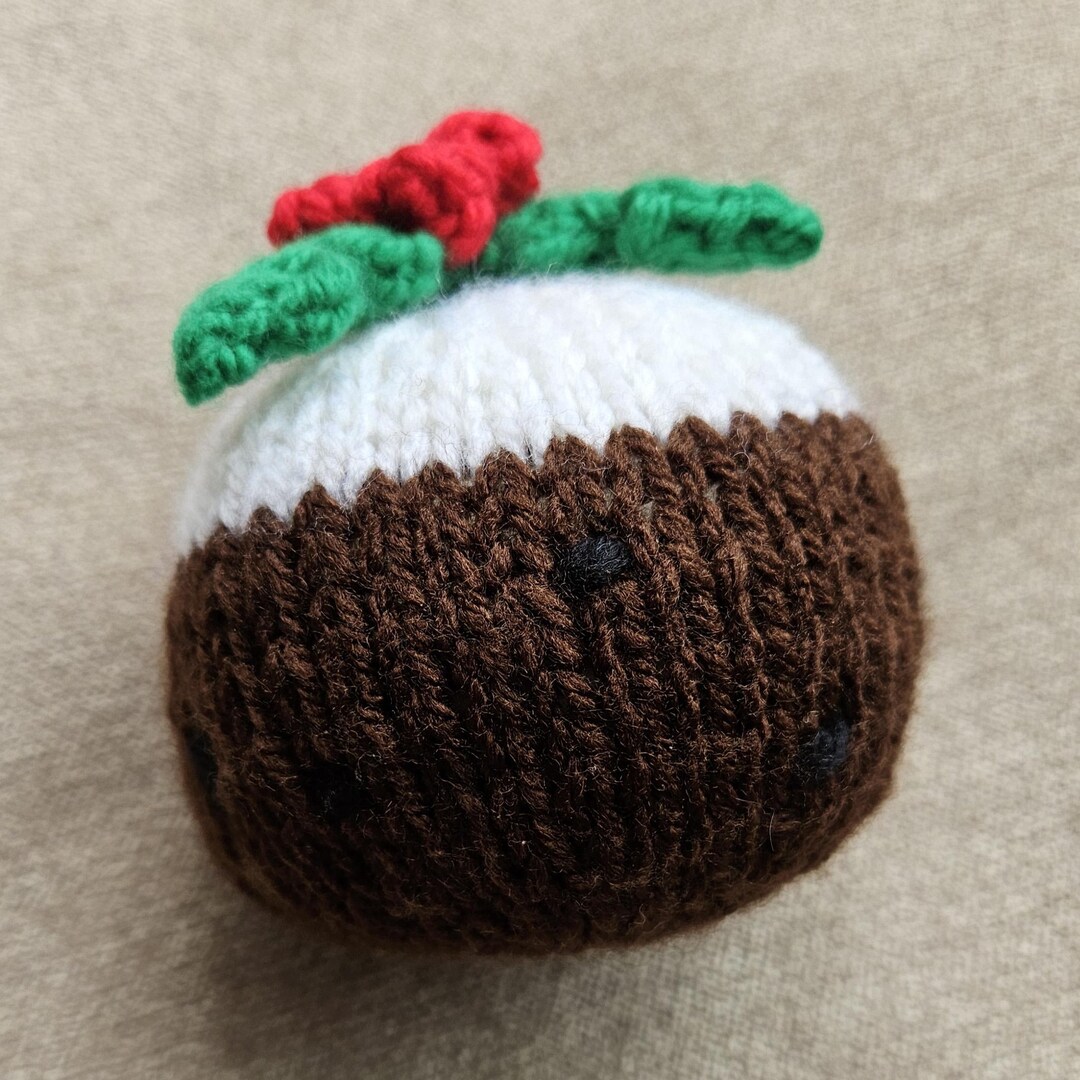 BIG Knitted Christmas Pudding Pattern: Holiday Decor - Etsy UK