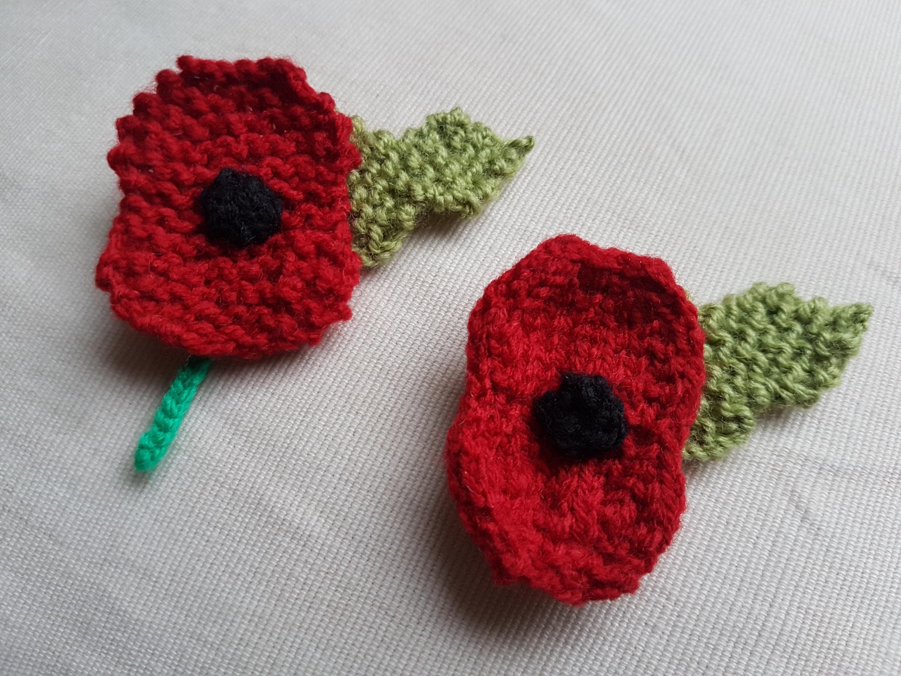 Knitted Poppy Pattern – Traditional Remembrance Poppy (PDF Pattern) - Etsy