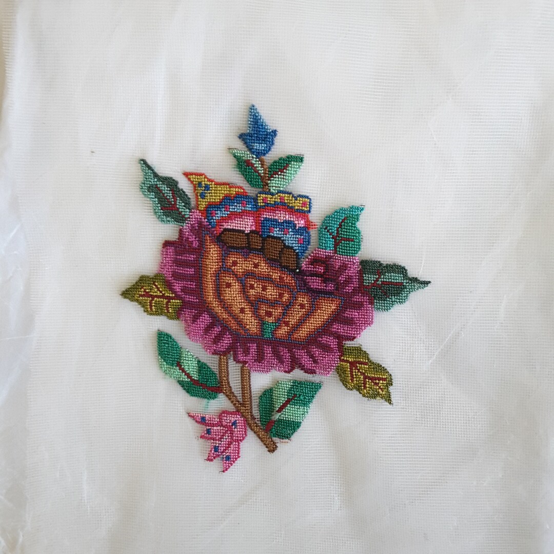 Gorgeous Hand Embroidery Petit Point Wall Floral Embroidery,hand Made ...
