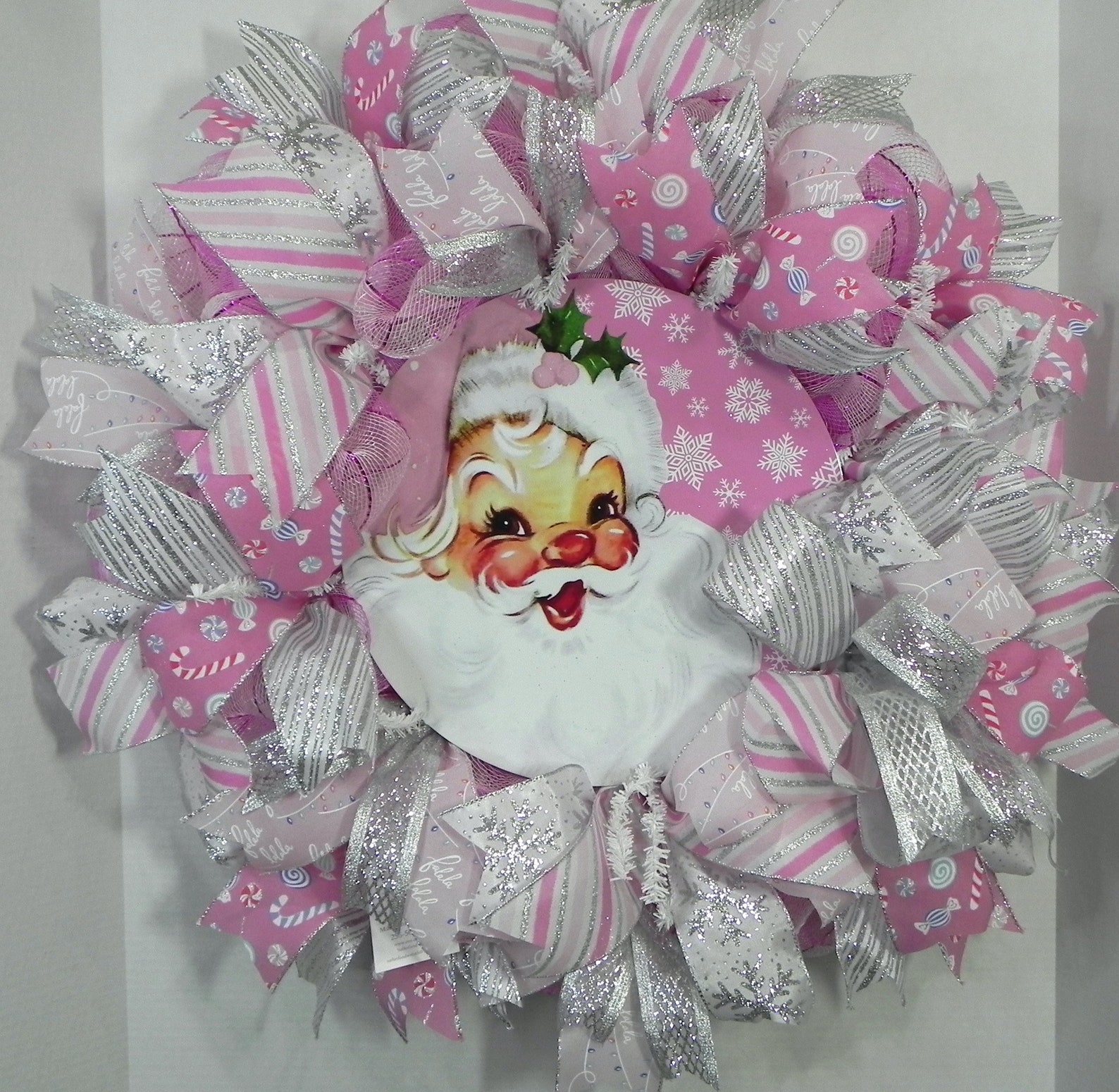 Pink Christmas Wreath, Pink Santa Wreath, Pink Retro Santa Wreath, Pink ...