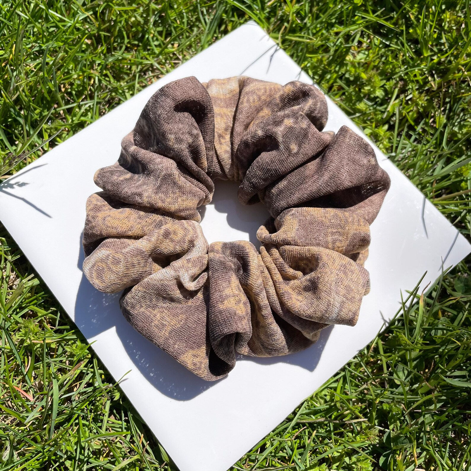 Light Brown Vintage Paisley Hair Scrunchie // 90s Scrunchies - Etsy