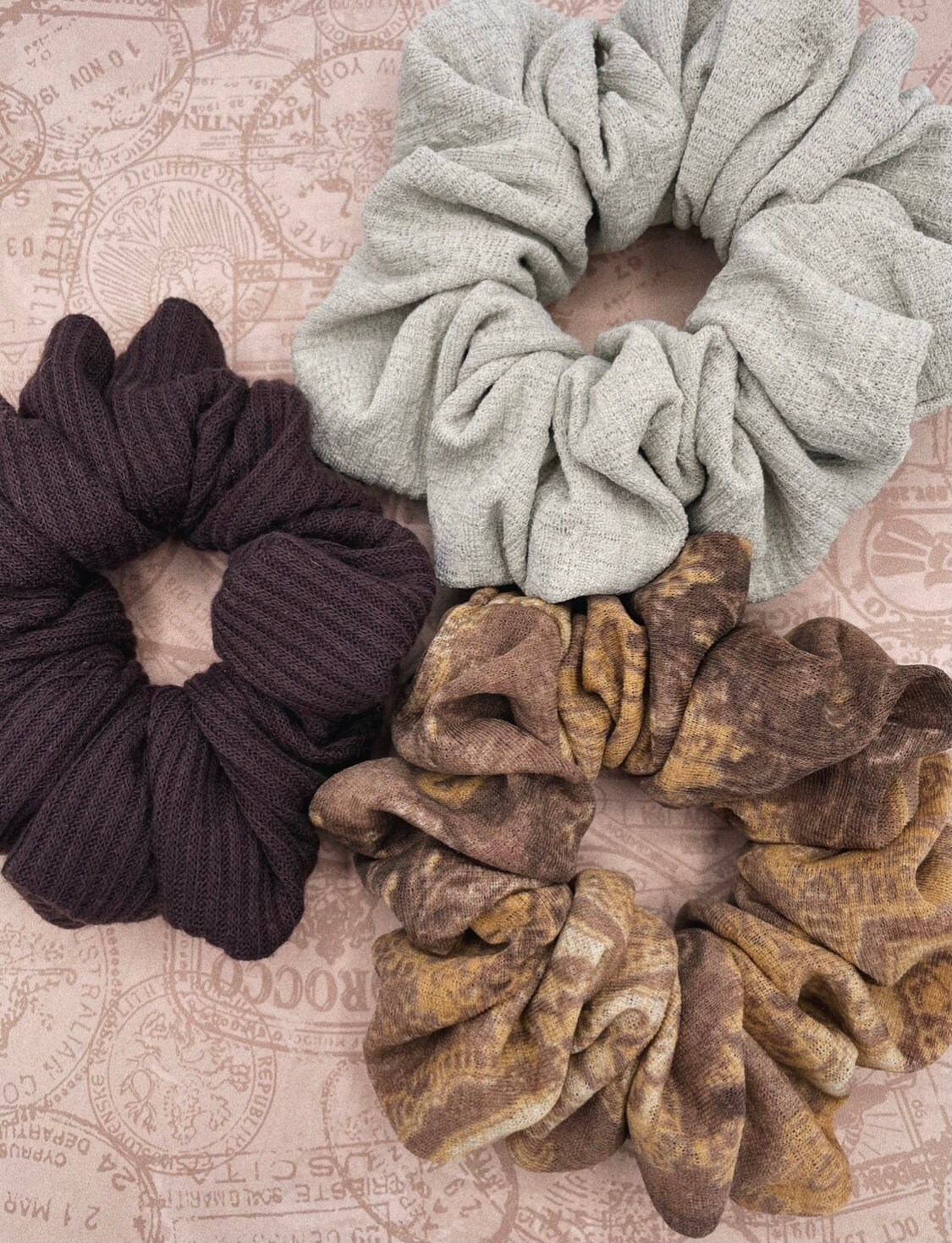 Light Brown Vintage Paisley Hair Scrunchie // 90s Scrunchies - Etsy