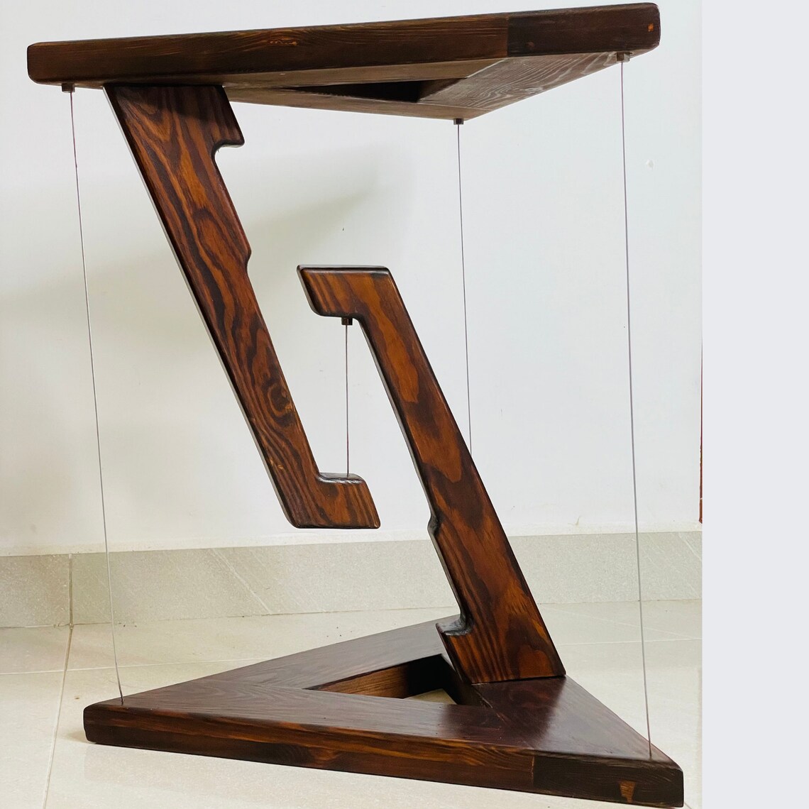 Tensegrity Anti-gravity the Impossible Floating Table Tensegrity Anti ...