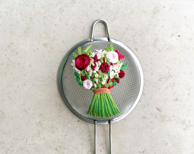 Flower Bouquet, Embroidered Strainer, Sieve, Hand Stitch, Flower Wall ...