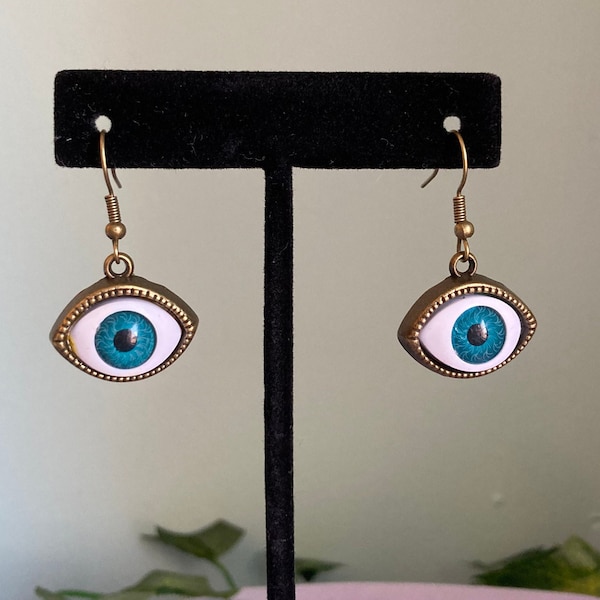 Eyeball Earrings - Etsy