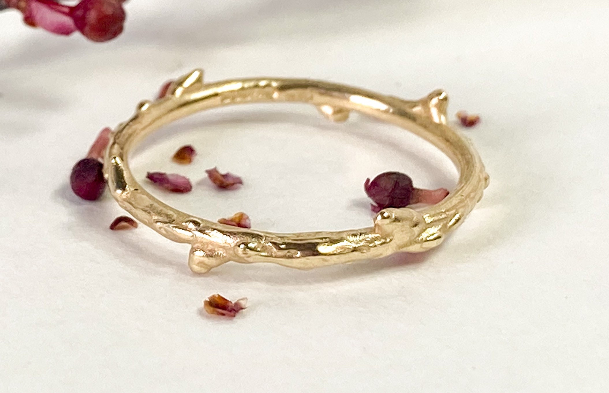 Bramble Straight Solid Gold Ring - Etsy