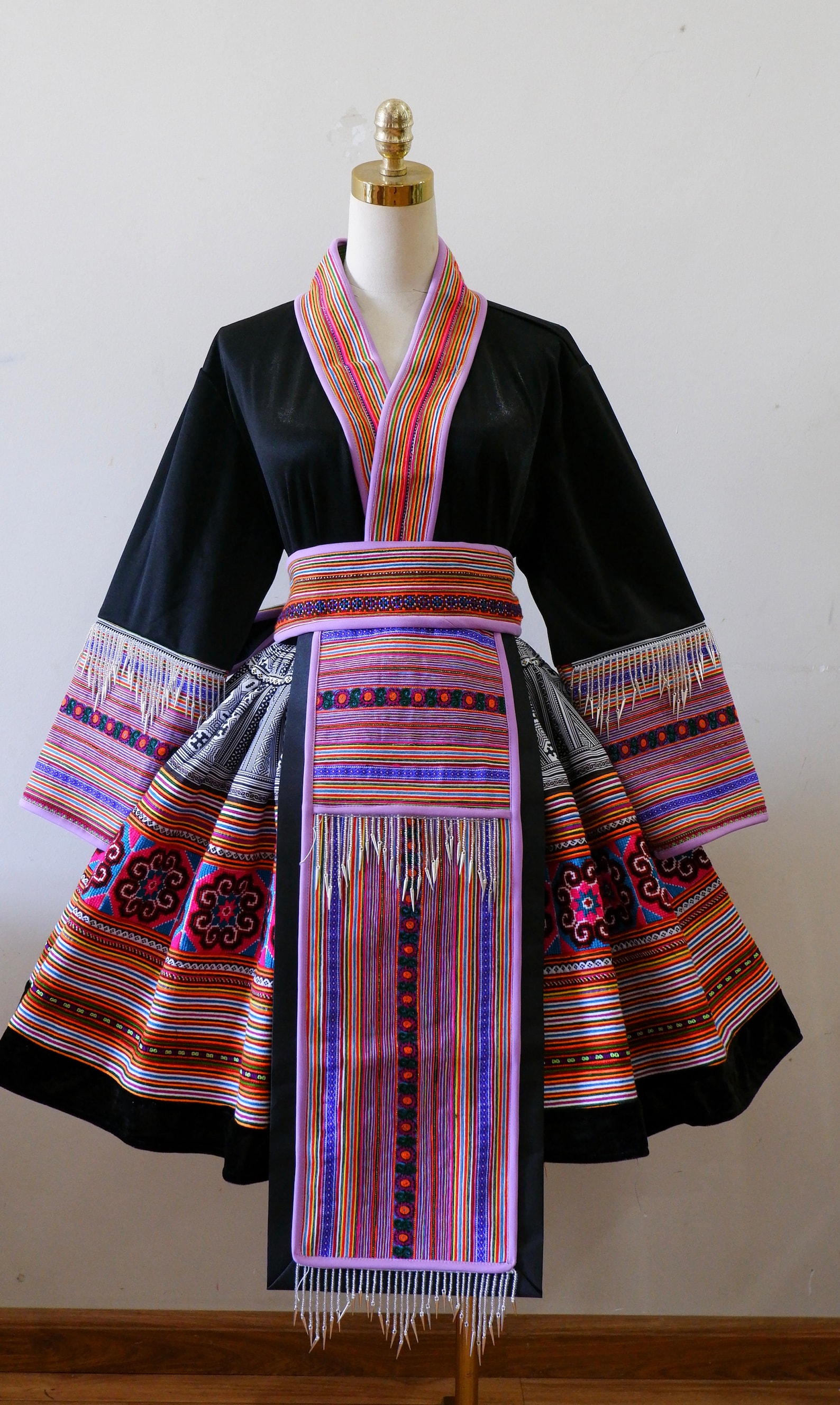 Hmong Dress for Women, Vietnamese Hmong Clothes, Hmong Hill Tribe ...