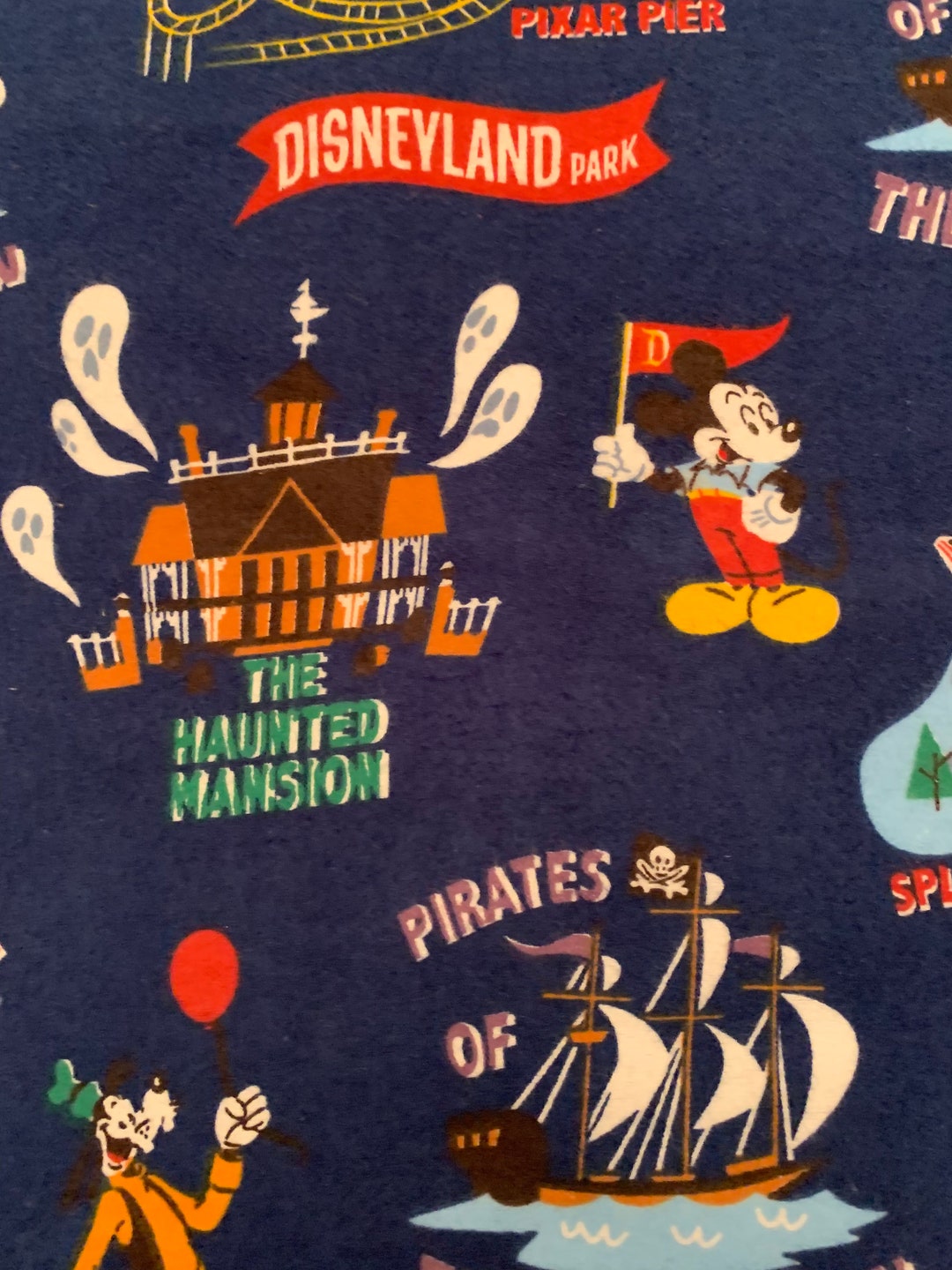 Disneyland Fabric, Vintage Disney Flannel Fabric Disneyland Mickey ...