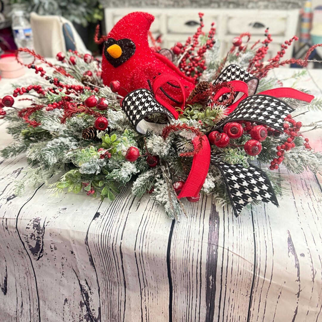Cardinal Centerpiece for Table, Traditional Christmas Arrangement ...